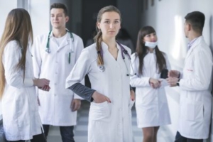 Navigating Medical Student Rotation in USA: Tips & Tricks